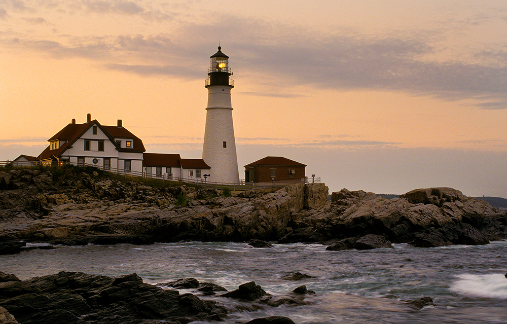 Wreck of the Annie C Maguire at Portland Lighthouse on Christmas Eve ...